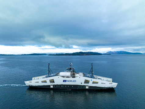 MF Hydra starts world’s first voyage on zero-emission hydrogen - Csr ...